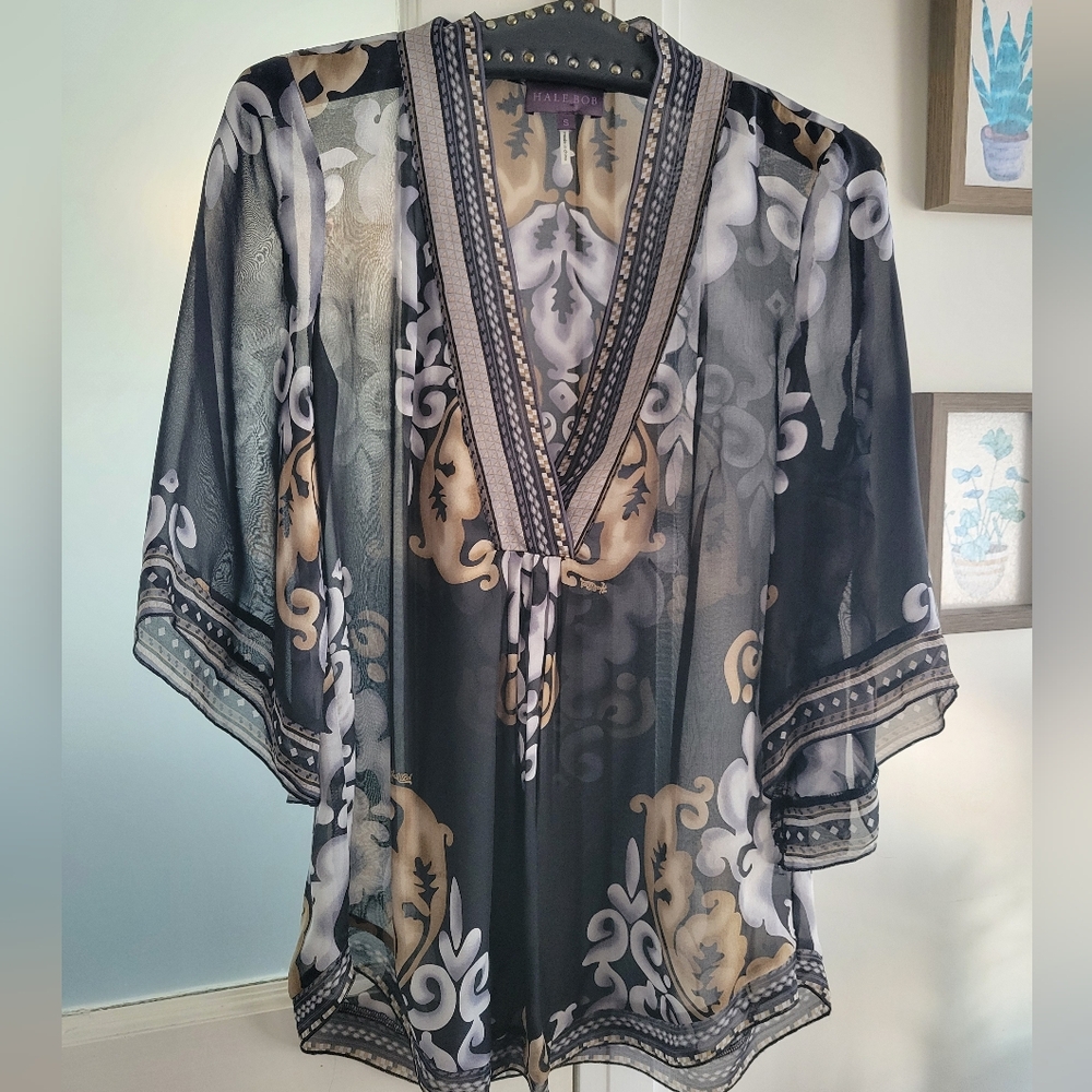 Beautiful Silk Hale Bob Top Flowy, Size Small - Gem
